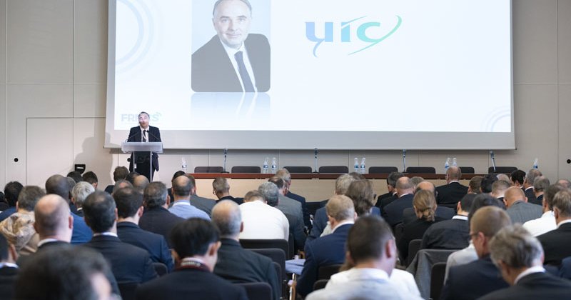 UIC shows full commitment to the evolution of railway signalling and ...